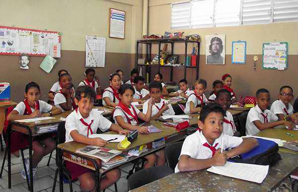 UNESCO recognizes Cuba's leadership in education » Business Focus